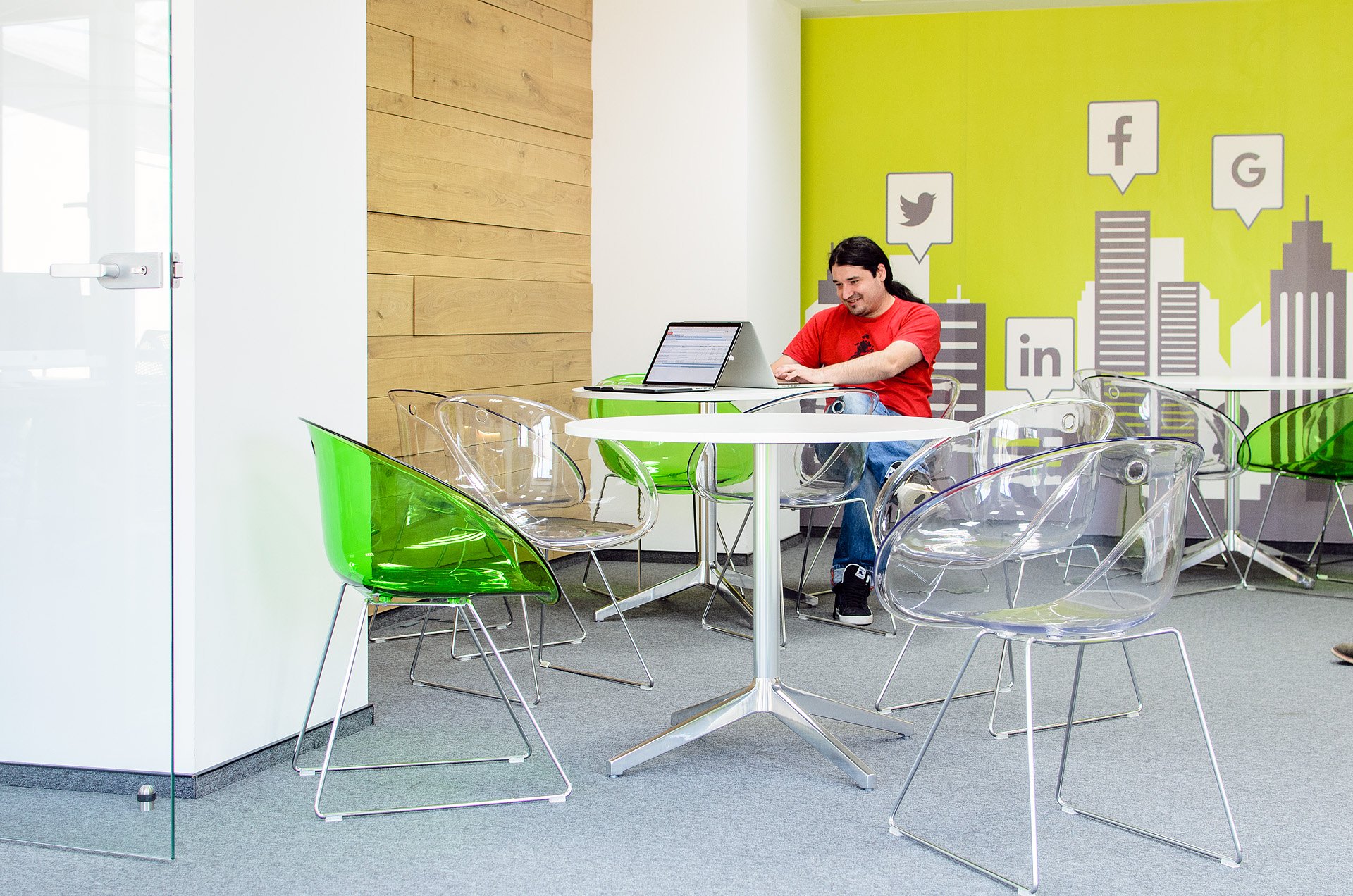 Зелена офисна полянка - Cooolbox